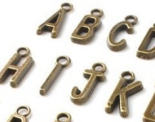letter bedel | bedels | brons | letters alphabet | heelveelbedels.nl
